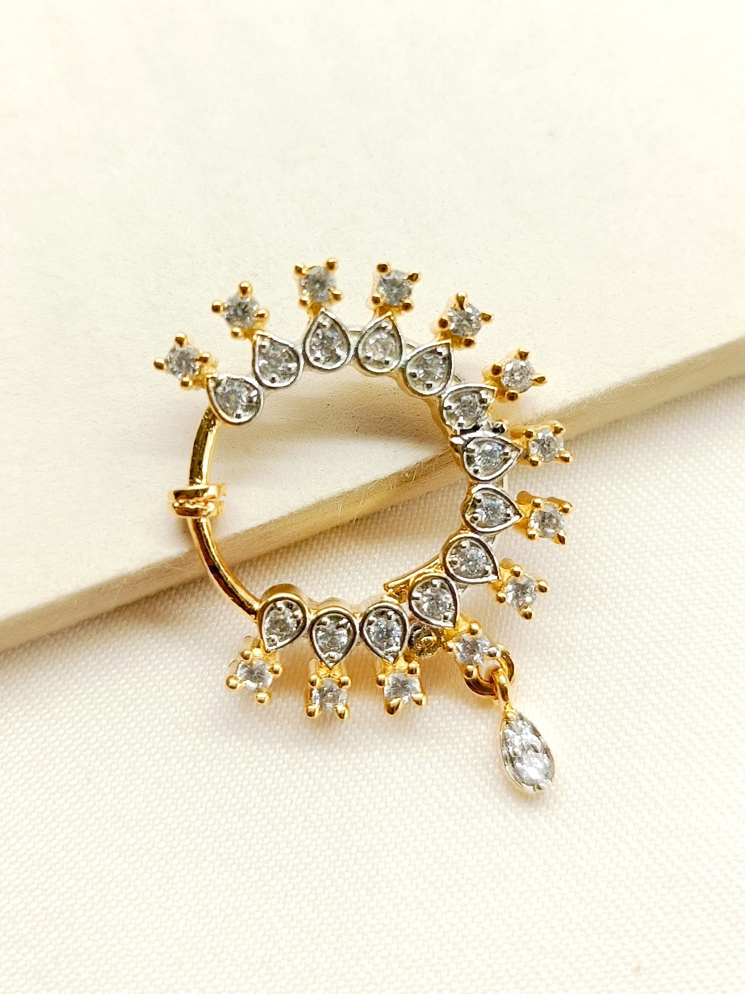 Gold diamond nath store